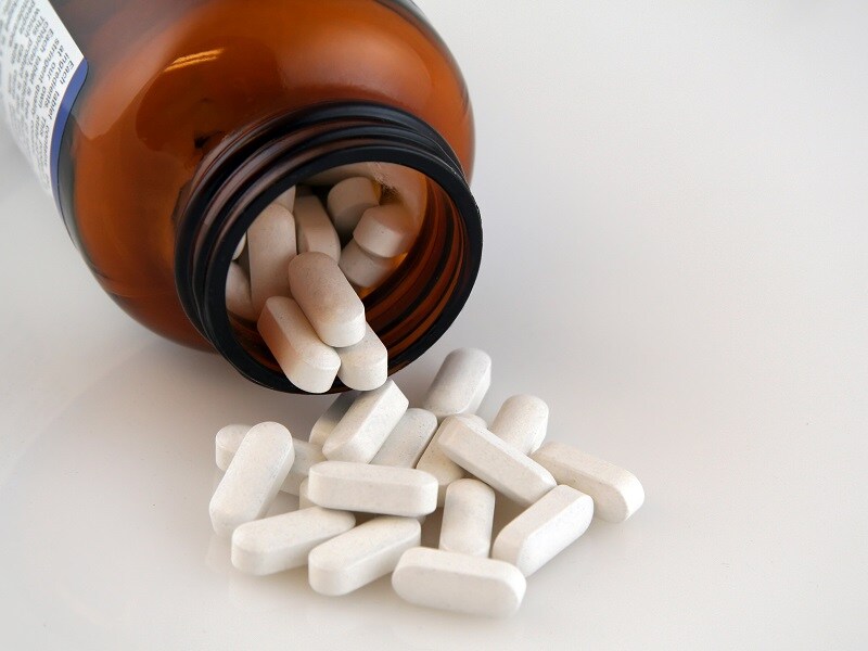 Calcium Supplementation Associated With Macular Degeneration